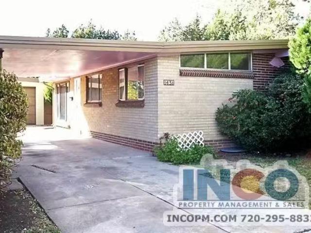 Charming 3bd 1 bath Ranch with private yard! 1431 S Eliot St