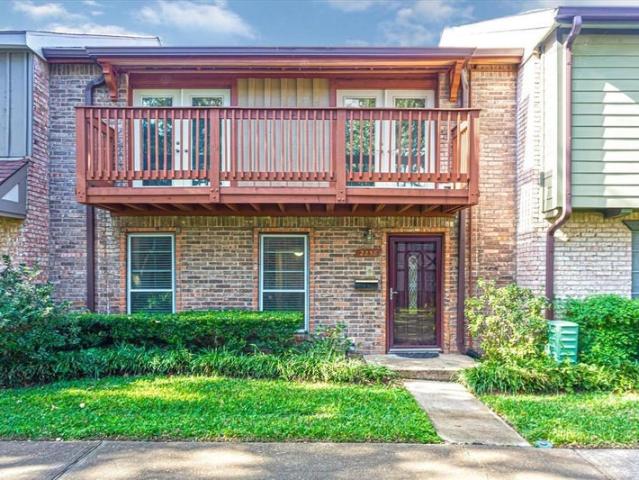 Charming Townhome. live in landlord