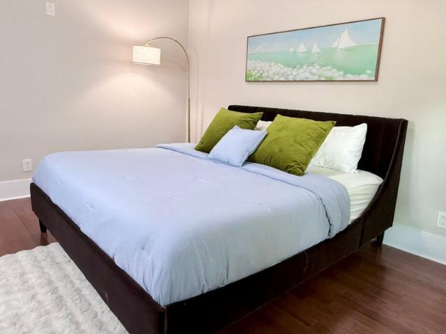 Charming West Side Beltline Room