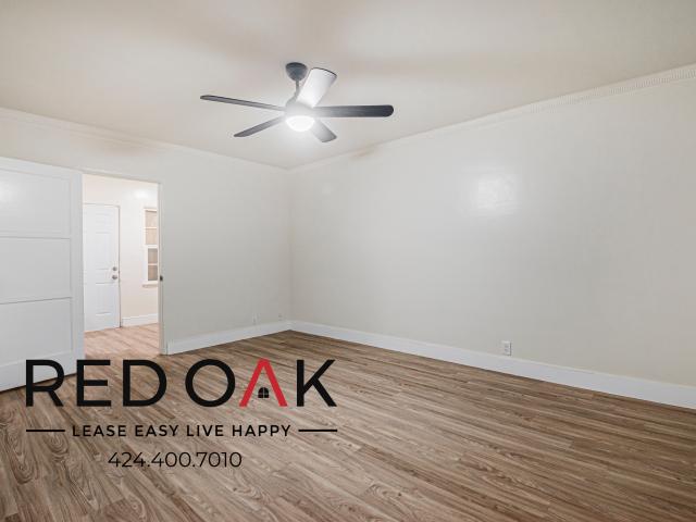 ~6 Weeks FREE~ Charming and Spacious One Bedroom with Elegant Floors ~ In Prime Los Angeles! *Move In Special