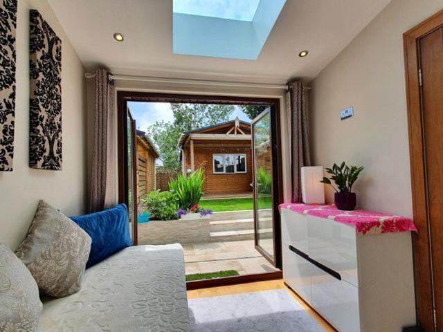 Charming Apartment with garden