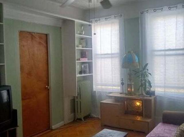 Charming Bay Ridge Room – All Utilities & Wi Fi Included