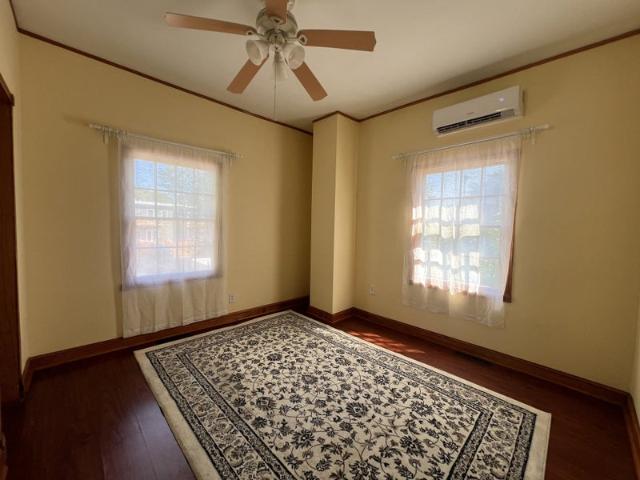 Charming Bedroom w Private Bathroom Available NOW