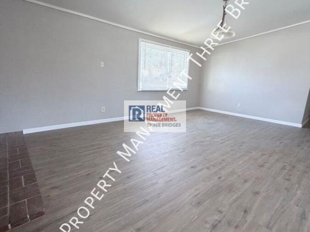 3 Bed / 2 Full Bath House for Rent | Berkeley, MO | $1,350/mo