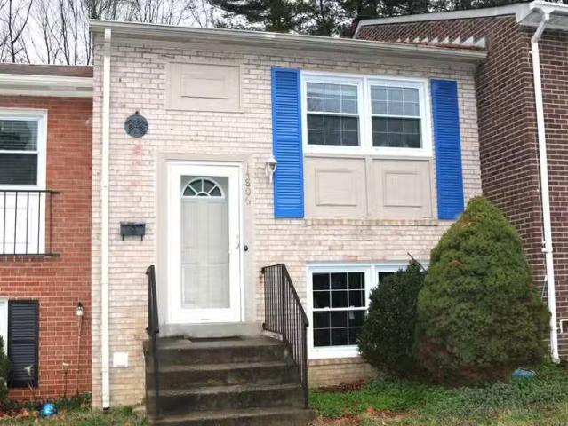 Charming Brick Front Townhouse close to I 95 14806 Bryan Ct