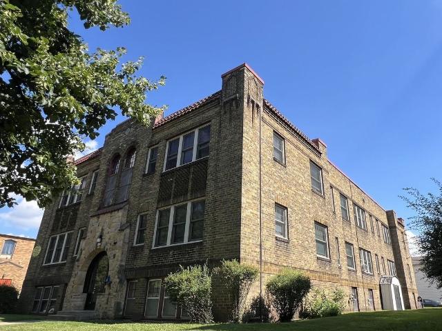 Charming Brick Historic Apartment in the Heart of Vibrant Hamline Studio Apartment for Rent at 1642 Charles Ave, St. Paul, MN 55104 Hamline Midway