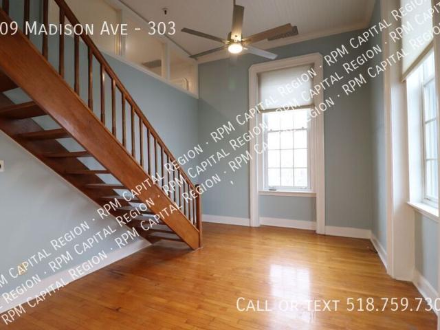 Charming Center Square Condo Rental