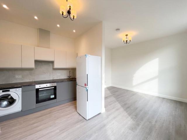 Charming double bedroom in Archway, N19