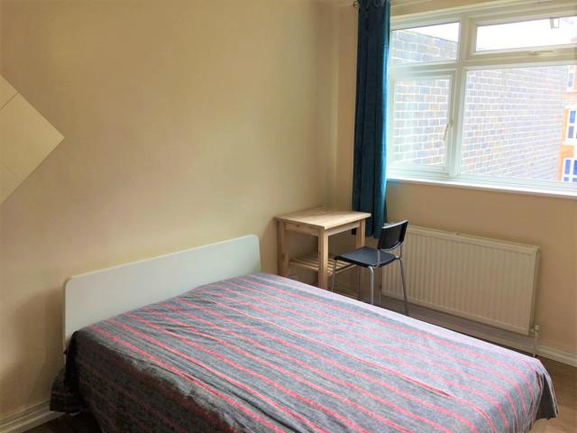 Charming double bedroom in Shoreditch Has a Room