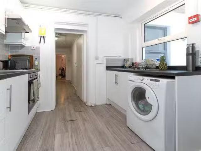 Rental! Flat to rent in Church Road, Hove, East Susinteraction.
