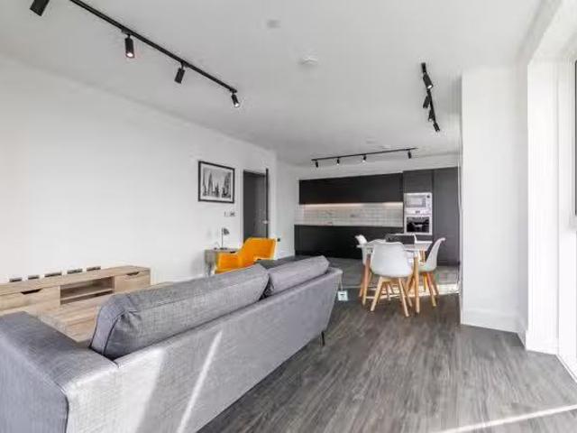 New Flat to rent in Victoria Road, Acton W3