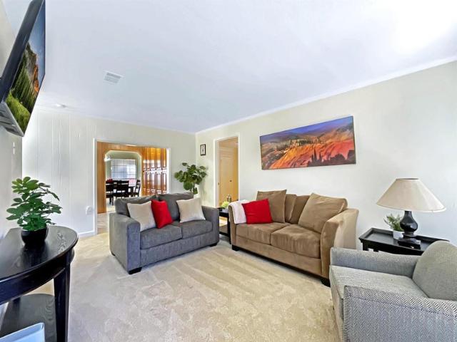 Charming home near Veterans Park