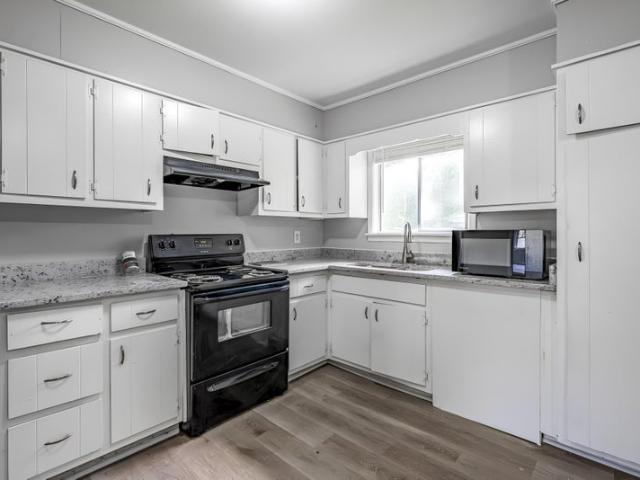 Charming Home in Tranquil Community