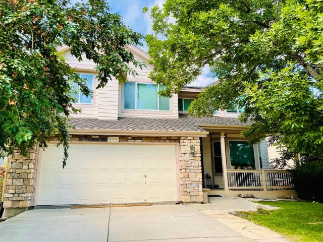 Charming home located in Coal Creek Ranch $1000 Off First Month's Rent!