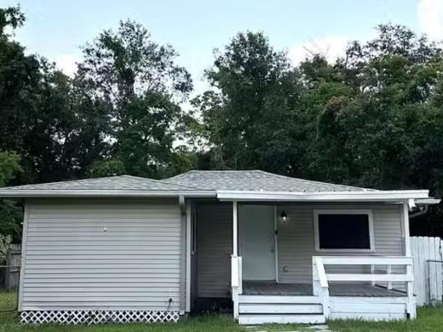 Charming home located in the heart of Gulfport, MS. 1712 44th.