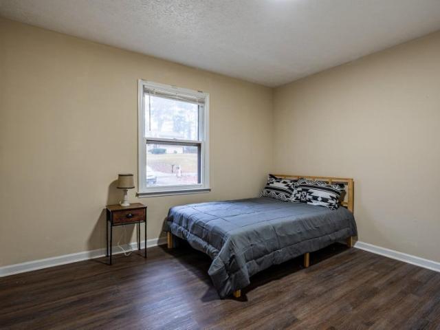 Charming Home with Spacious Yard in Desirable Rive
