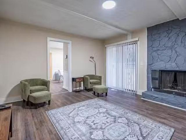 Charming Home with Spacious Yard in Desirable Riverdale Locati.