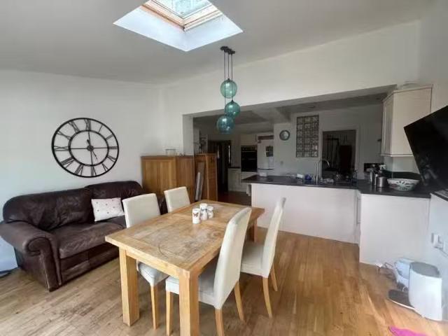 Charming House share for rent in Canford Lane, Westbury on Try.