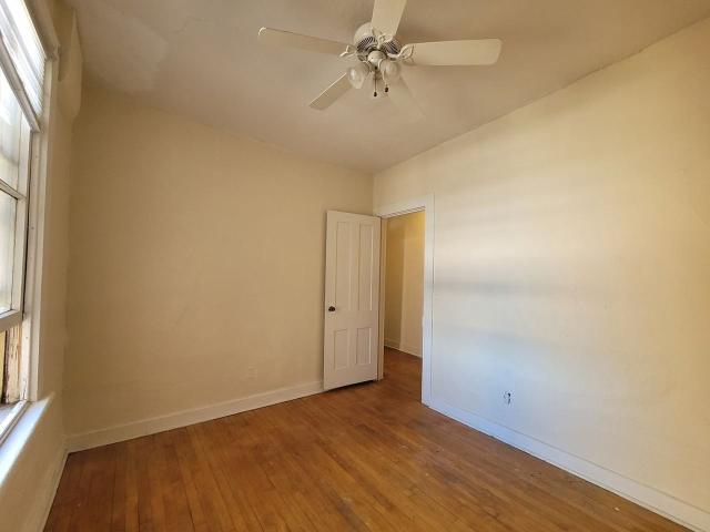 Charming Juneau Village Apartments! Studio Apartment for Rent at 706 E Juneau Ave, Milwaukee, WI 53202 Yankee Hill