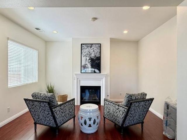 Charming large room for rent with Fireplace and L