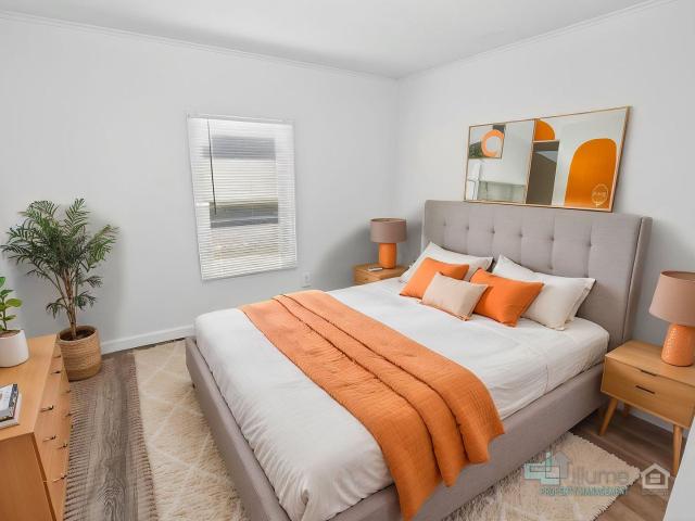 Charming Multi Unit Living in Prime Northeast Salem Location