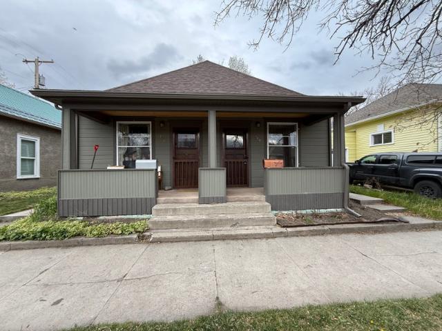 Charming Newly Renovated 1BR Duplex in Downtown Li
