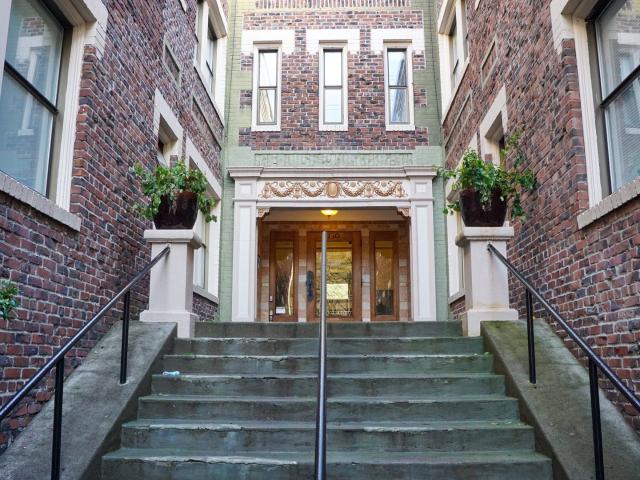 Charming NW Studio Close to Providence Park + Pearl!