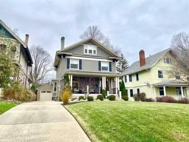 Charming Oakley Home on Coveted Hyde Park Ave! 3739 Hyde Park.
