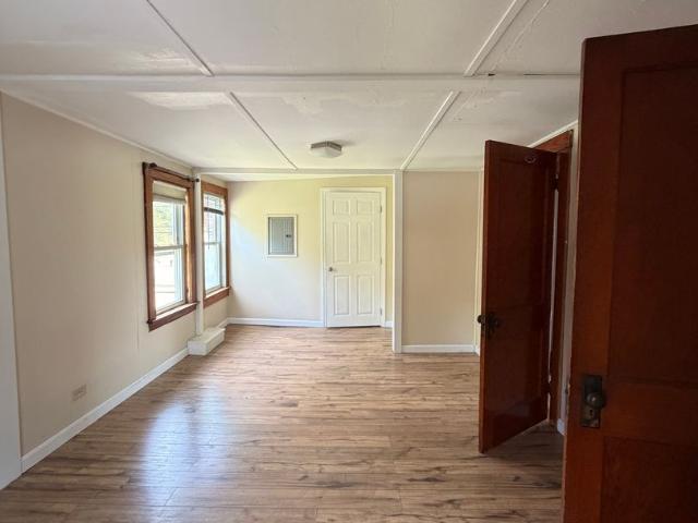 Charming One Bedroom Apartment Heat & Hot Water Included!