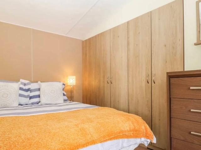 Charming peaceful chalet Has an Apartment