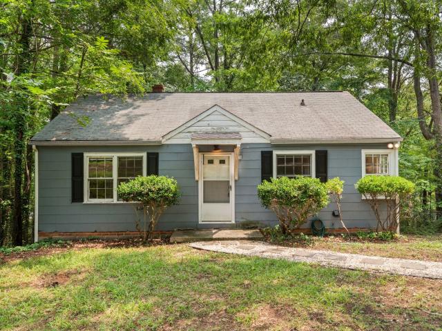Charming Pet Friendly Chapel Hill Cottage Minutes from UNC