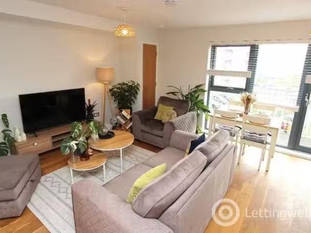 Rental! Property to rent in Anderson Place, Leith, Edinburgh.