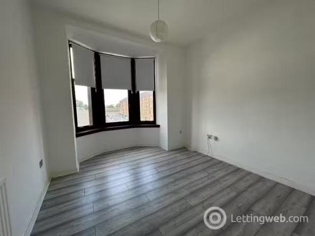 Just in! Property to rent in Burghead Place, Linthouse, Glasgo.