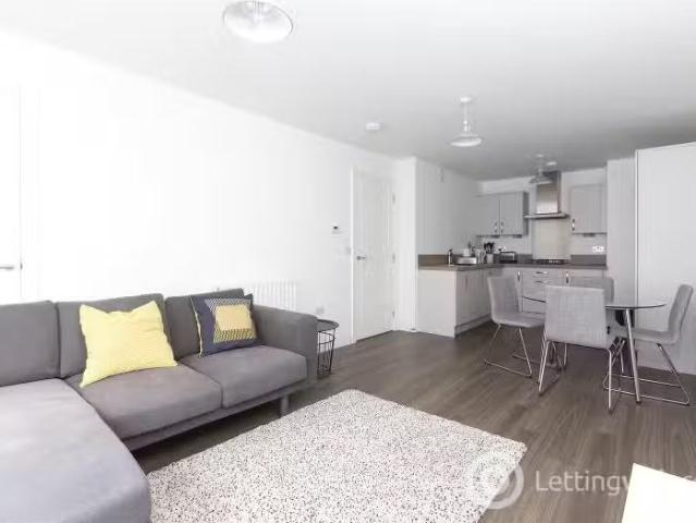 Unique Property to rent in Brunswick Road, Edinburgh, EH7