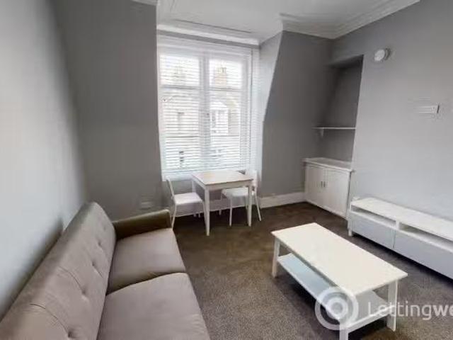Deal! Property to rent in Elmbank Road, Old Aberdeen, Aberdeen.