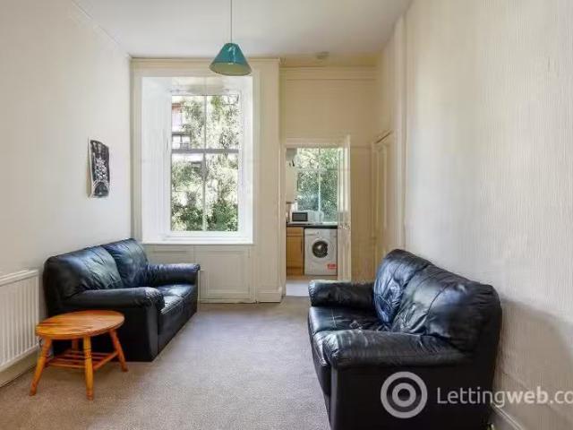 Deal! Property to rent in Falcon Avenue, Morningside, Edinburg.