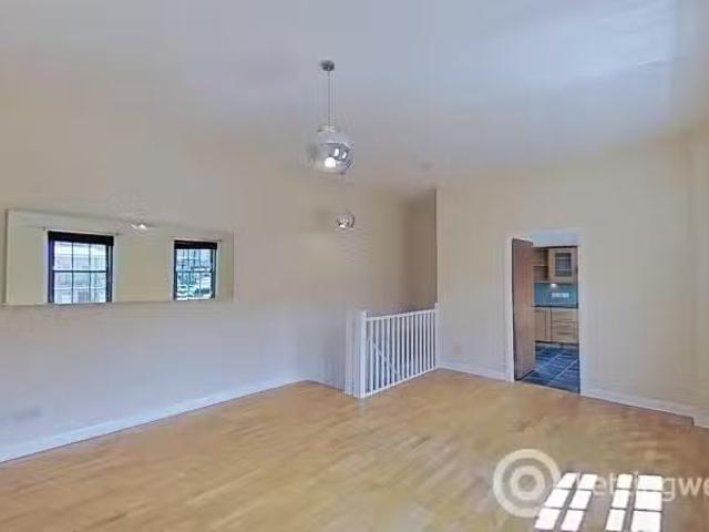 Rental! Property to rent in Iona Street Lane, Edinburgh, Midlo.
