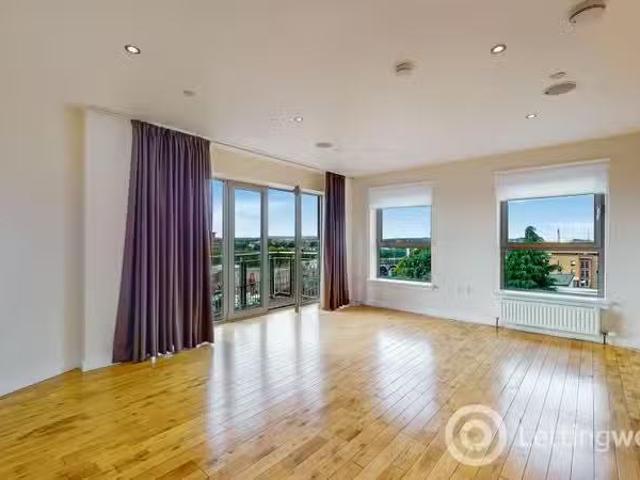 Rental! Property to rent in Kelvinhaugh Street, Yorkhill, Glas.