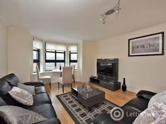 Cheap Property to rent in Riverside Drive, City Centre, Aberde.