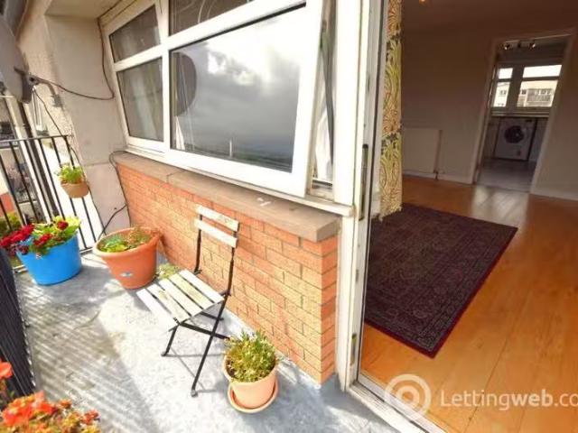 Cheap Property to rent in Southhouse Crescent, Liberton, Edinb.
