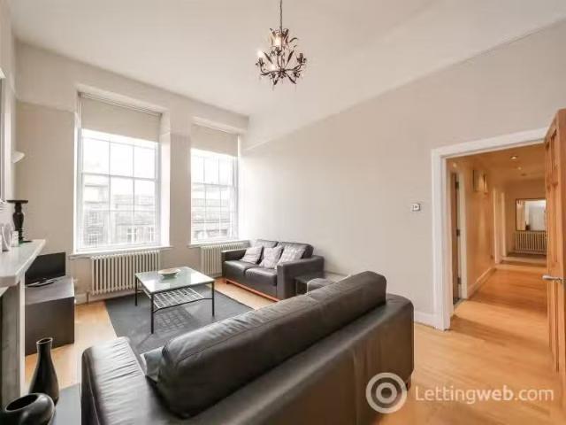 Cozy Property to rent in Union Place, Edinburgh, EH1