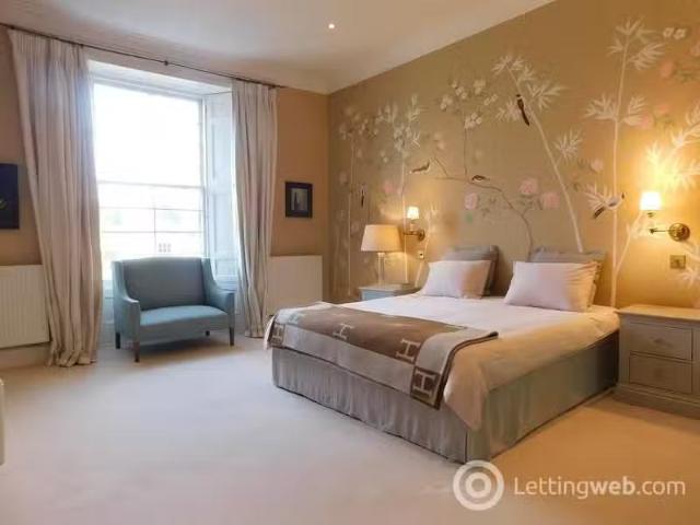 Rental! Property to rent in 44, Cumberland Street, Edinburgh.