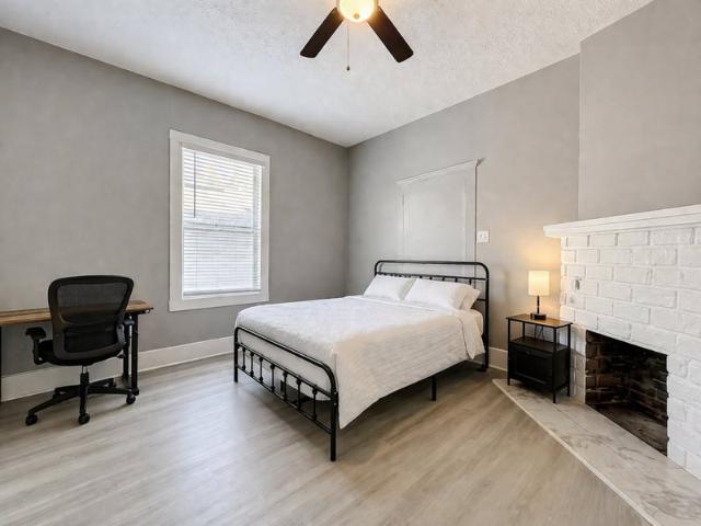 Charming Private Room & Bathroom in Jacksonville