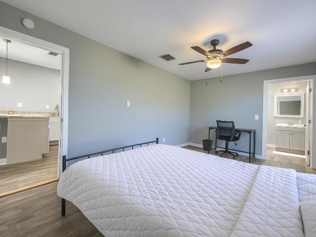 Charming private 1bdbath in a shared home