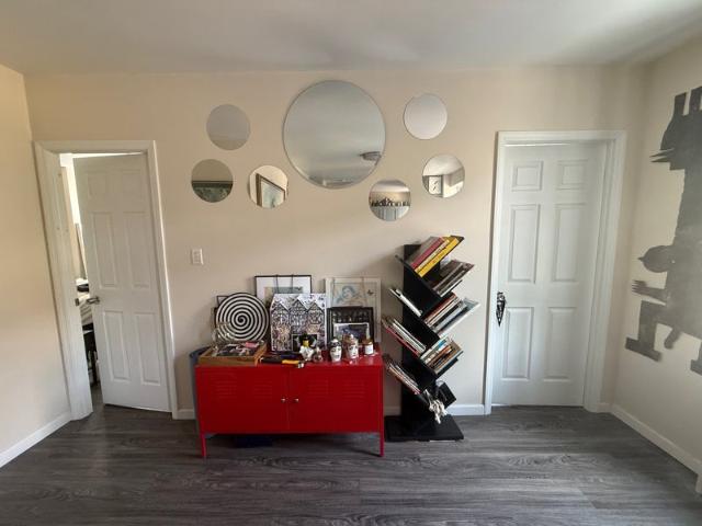 Charming prime Ridgewood bedroom w. private bath