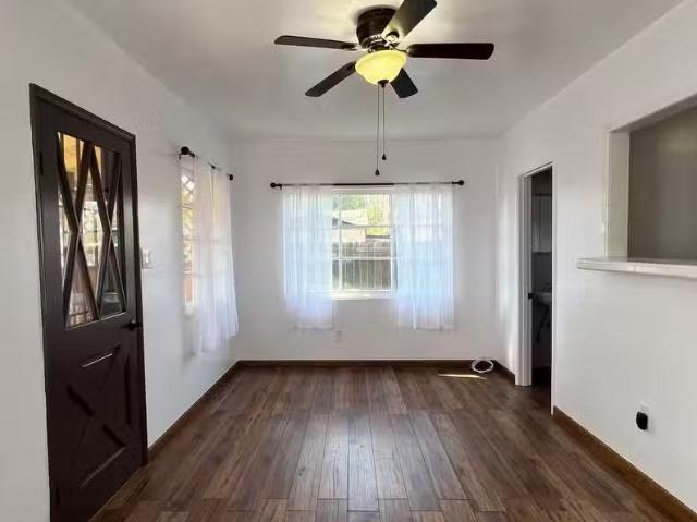 Charming Ranch Cottage for Lease Rare! 7920 Vanalden Ave #NA