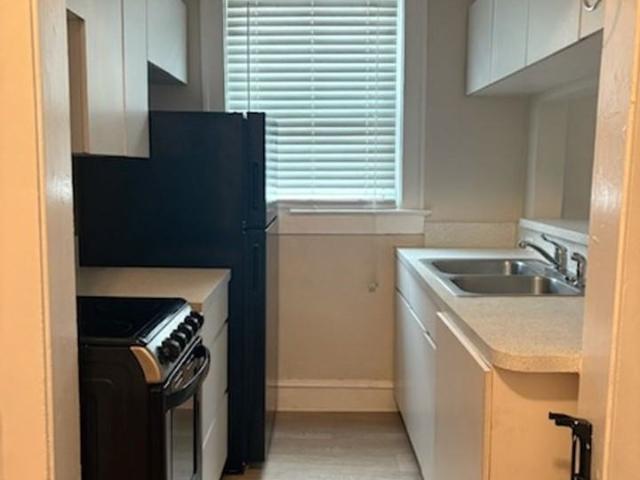Charming Renovated 1BR/1BA located Steps Away from Bayshore Blvd. 1 Bedroom Apartment for Rent at 2505 2505 2511 W Kansas Ave Tampa, FL 33629 Virginia Park