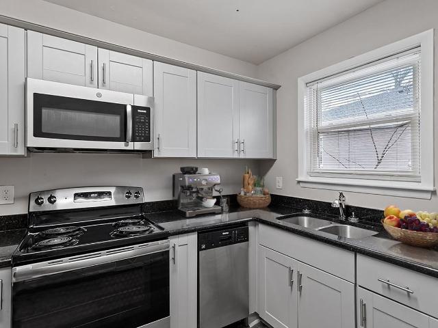 Charming Renovated Duplex 2 Bedroom Apartment for Rent at E Maynard Ave, Durham, NC 27704 Northgate Park