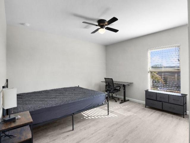 Charming Room in Cape CoralNear Marina