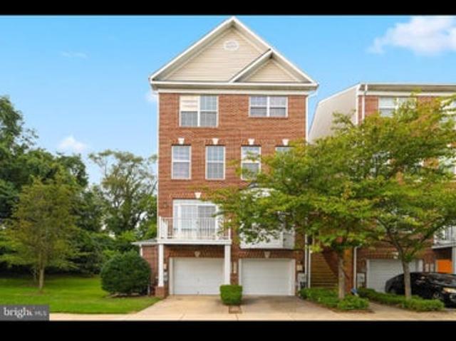 Charming Single Room for rent in District HeightsM